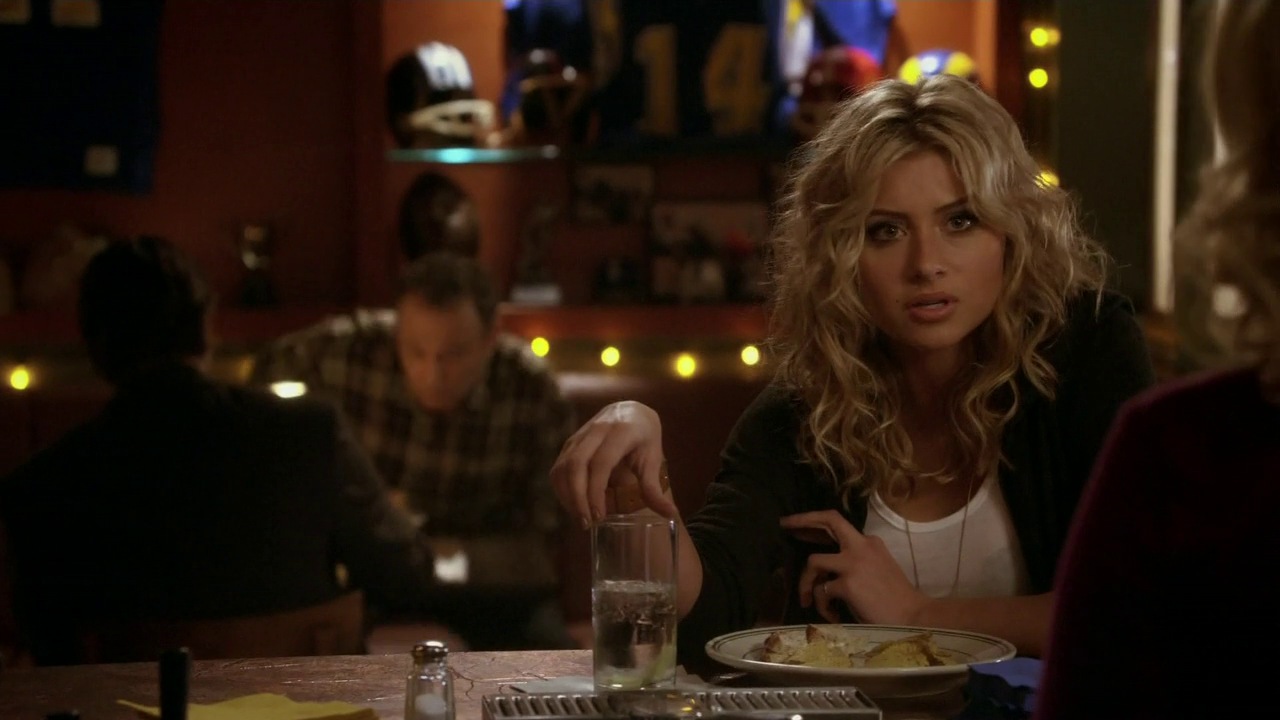 1x16 - Fancy Dan - 1x16 Fancy Dan 0038 - Aly & AJ Fan Gallery