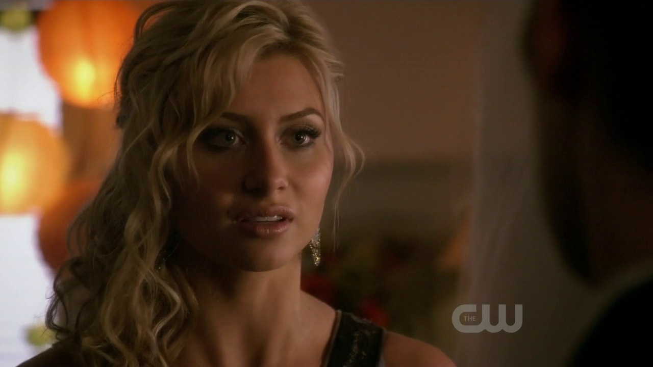 1x16 - Fancy Dan - 1x16 Fancy Dan 0206 - Aly & AJ Fan Gallery