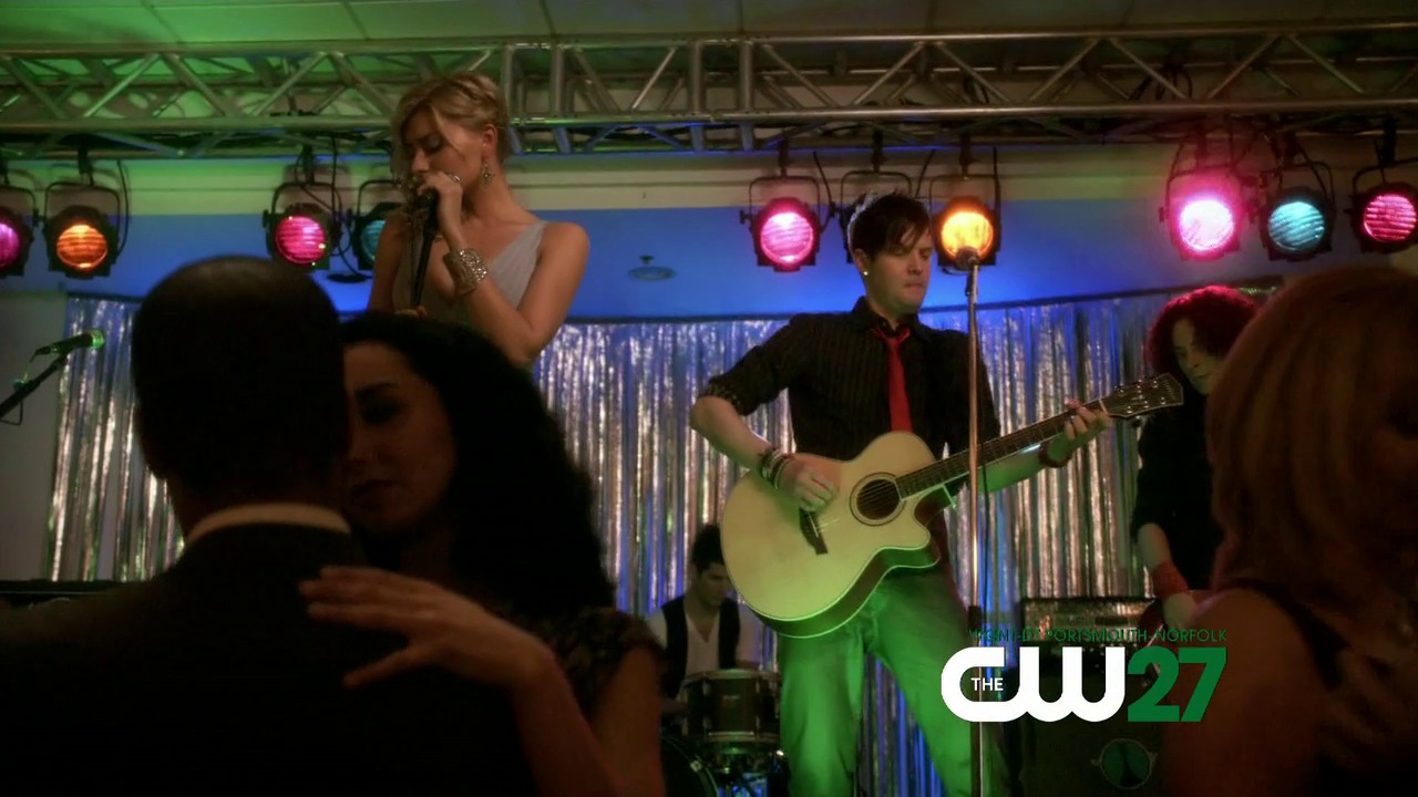 1x16 - Fancy Dan - 1x16 Fancy Dan 0340 - Aly & AJ Fan Gallery