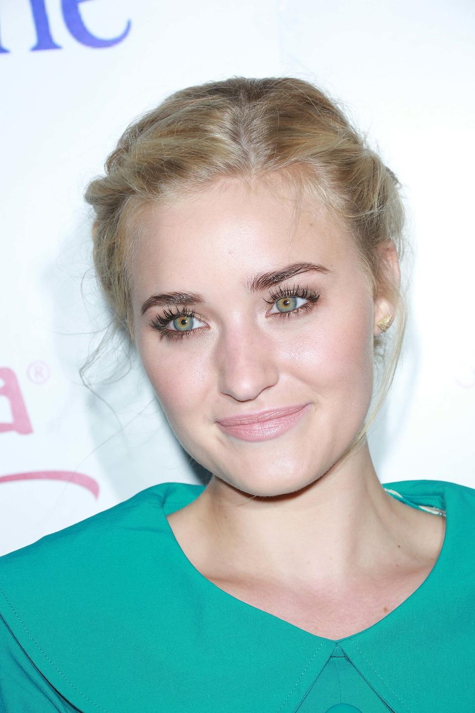 July 24 - Blue Jasmine Premiere - 0519 - Aly & AJ Fan Gallery