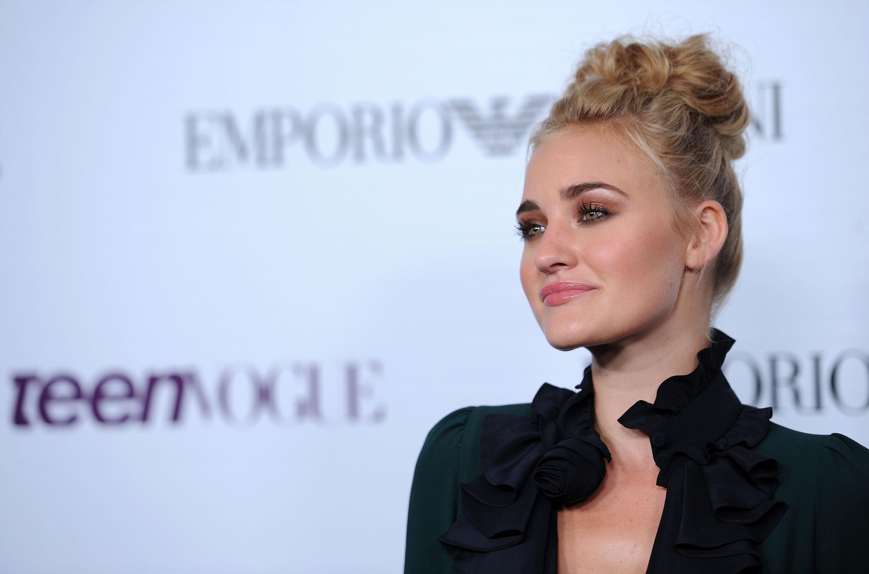 September 27 - Teen Vogue Young Hollywood Party - 0051 - Aly & AJ Fan ...