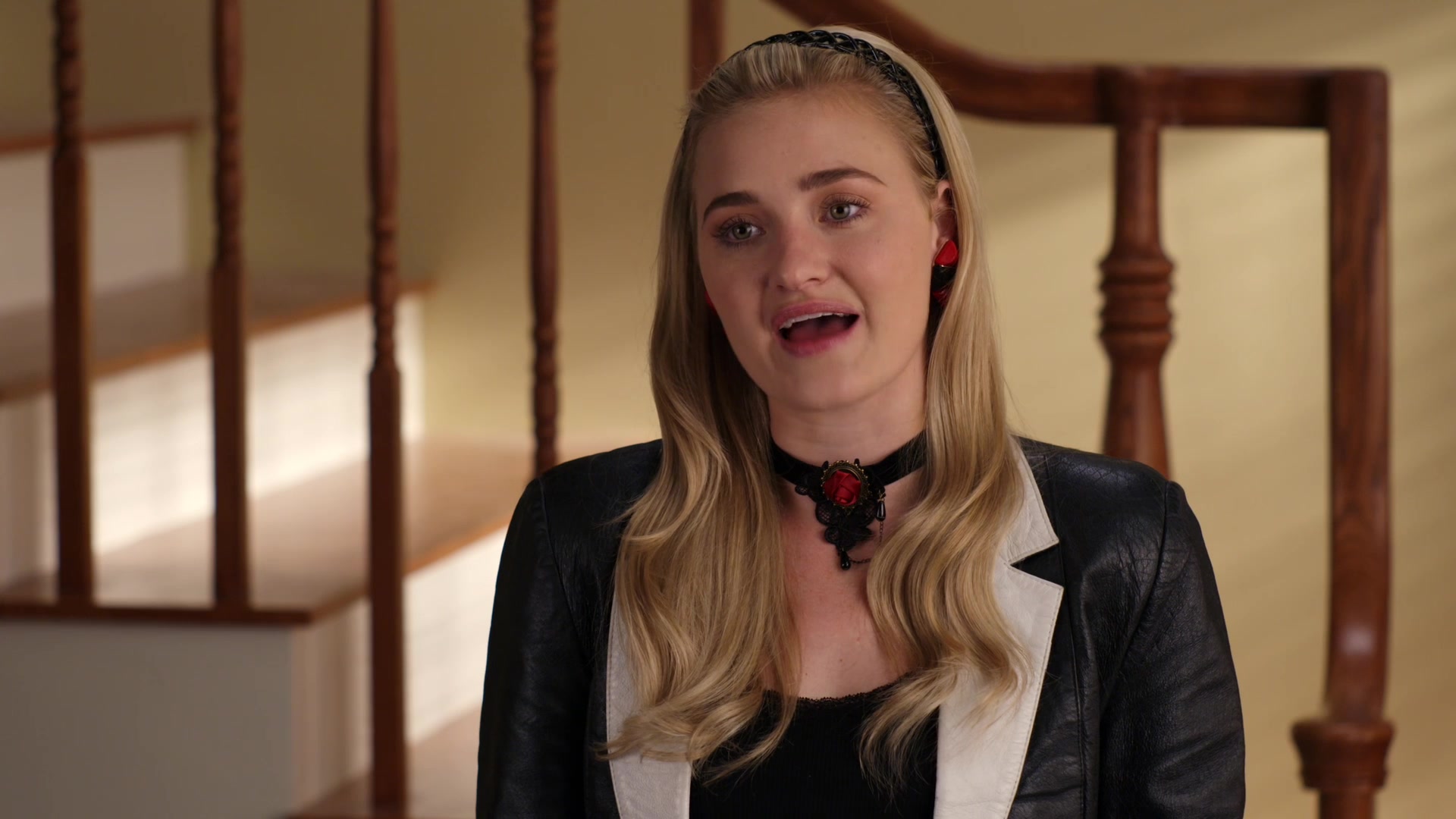 1x02 - Lainey's All That - 0062 - Aly & AJ Fan Gallery